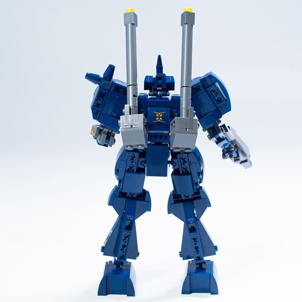 Robot mecha Thunderbolt juggernaut: l'inarrestabile forza del tuono